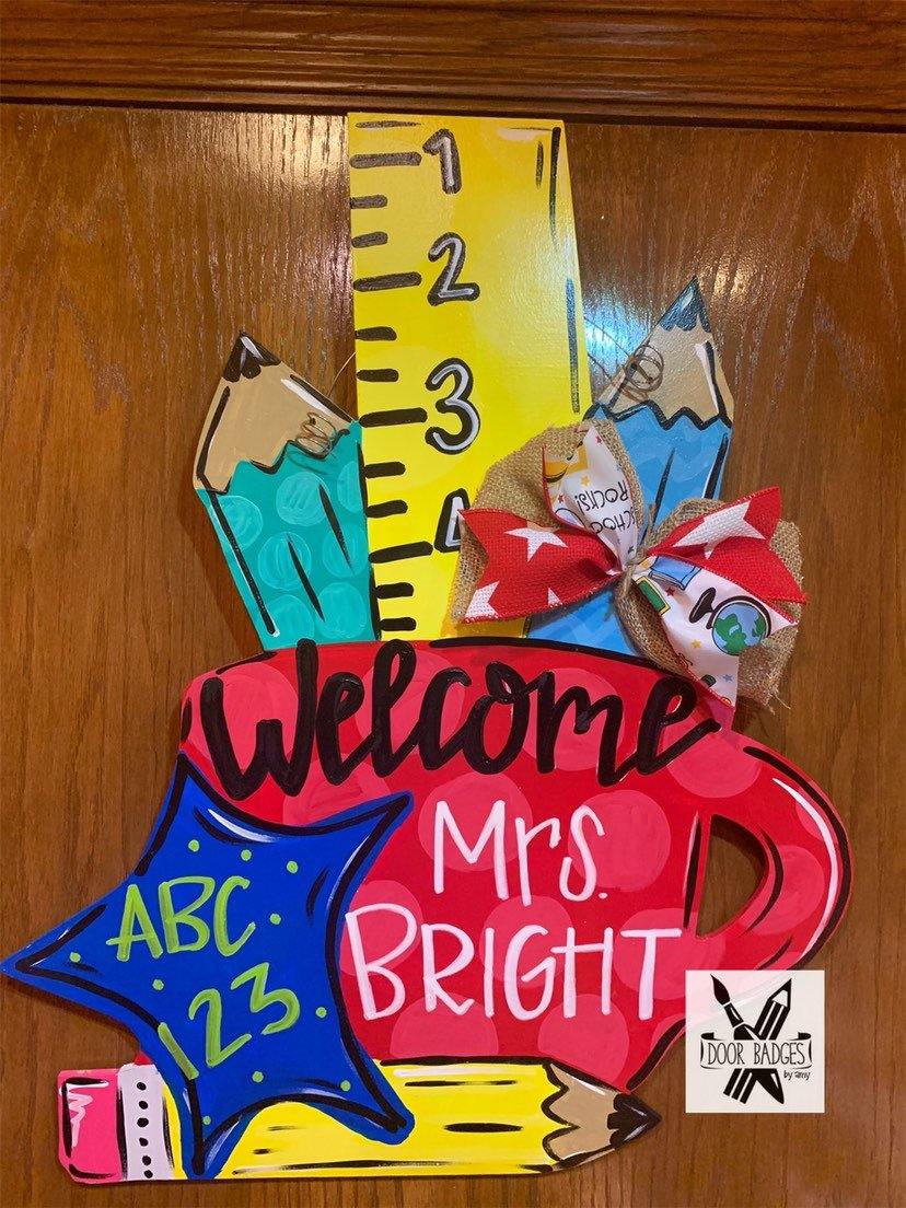 Back to School Door Hanger - Teacher - teacher gift – DoorBadges